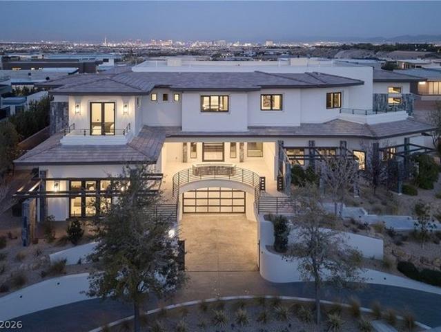 6 Bright Hollow Ct, Las Vegas, NV 89135