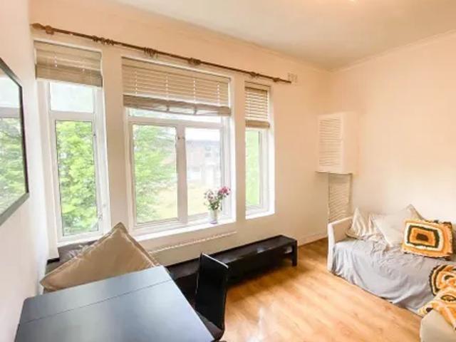 6 Brondesbury Road, London, NW6 6AS, United Kingdom | 3 bed apartment for rent #167491005 | Rentberry