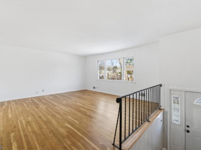 6 Brookside Ave