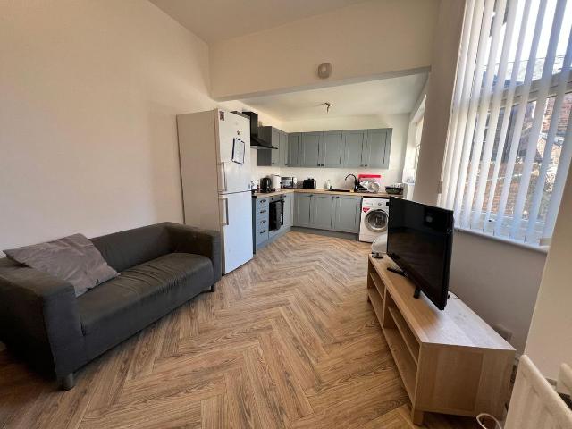 6 Calton Avenue, Liverpool L18, Room to rent, £500 pcm | PrimeLocation