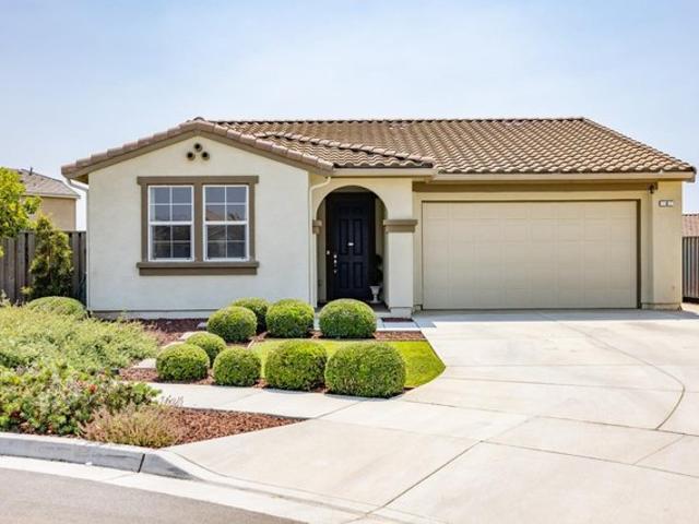 6 Campania Cir, Salinas, CA 93905