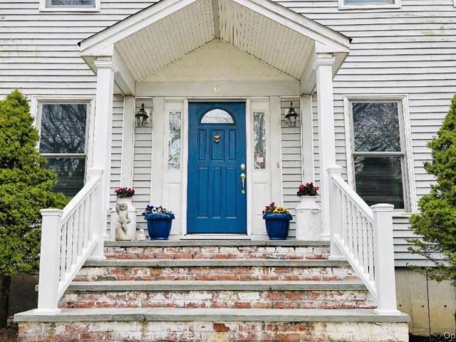 6 Cedar Avenue