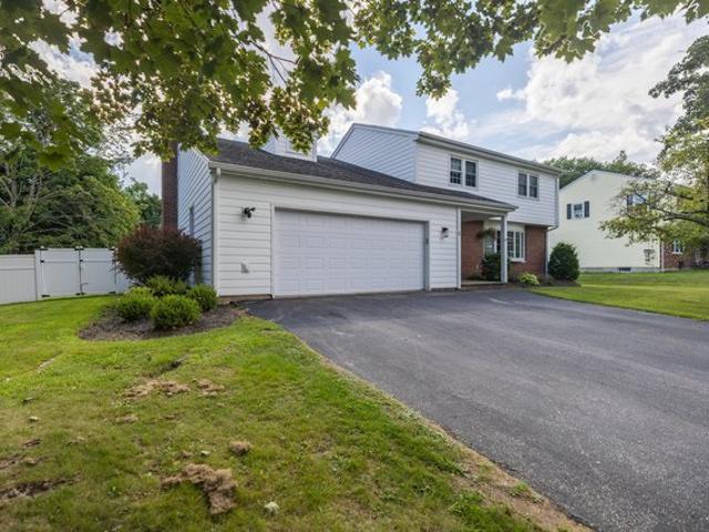 6 Champlain Ave, Lewiston, ME 04240