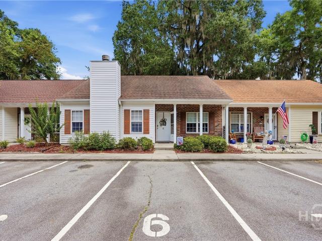 6 Chaintree Drive