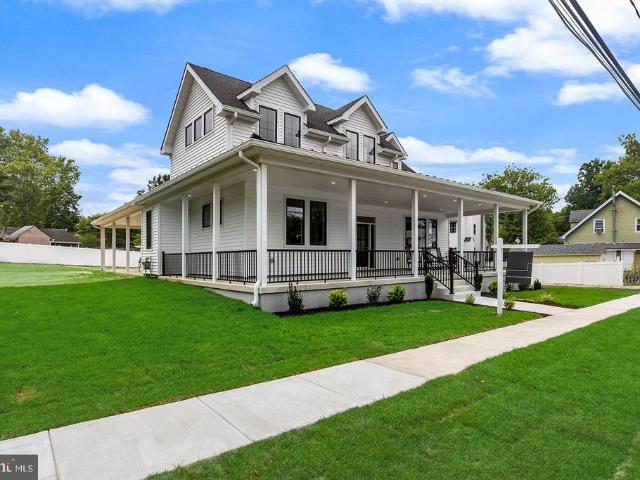 6 Chapel Avenue