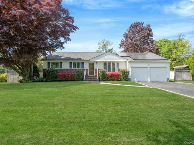 6 Cherrywood Dr, East Northport, NY 11731