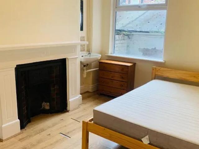 6 Chetwynd Street, Liverpool, L17 7AJ, United Kingdom | Room for rent #166064338 | Rentberry