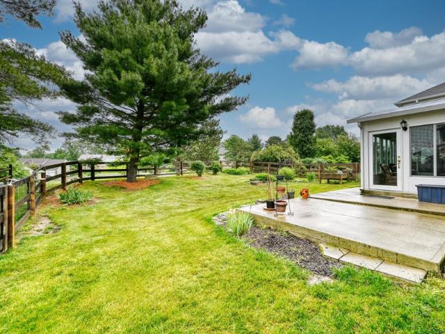 6 Claiborne Court