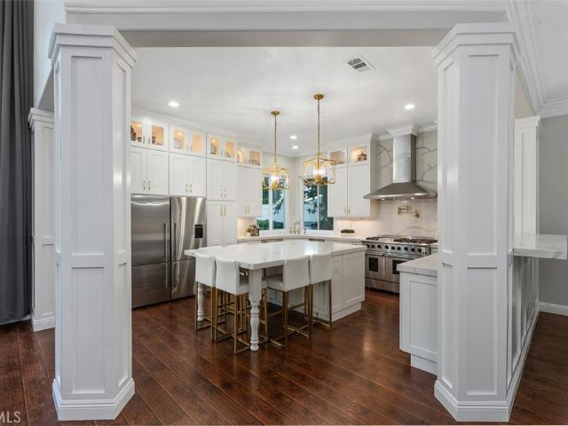 6 Coffeeberry Court