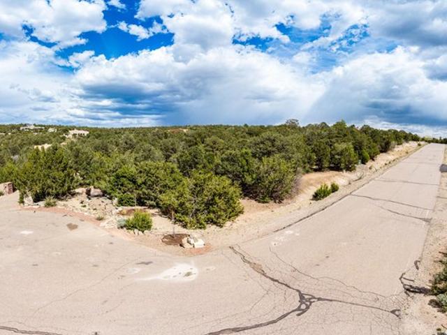 6 Coila Ct, Tijeras, NM 87059
