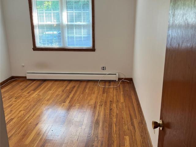 6 Colonial Road 70