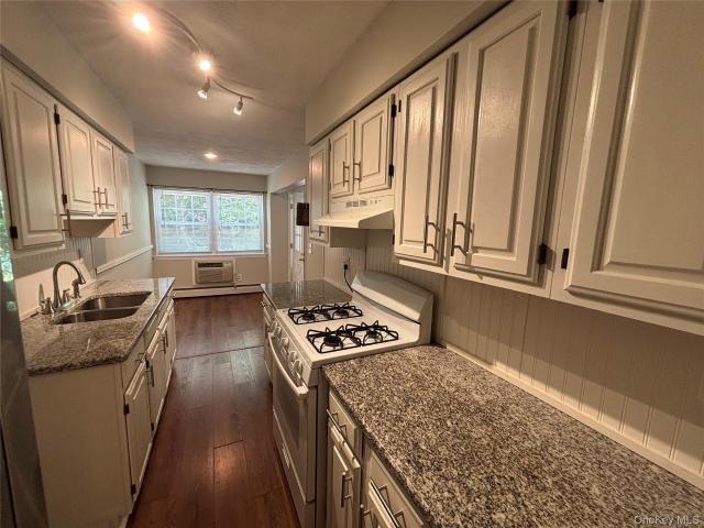 6 Colonial Road 80