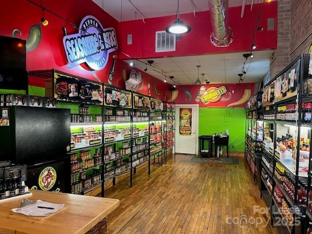 6 College Street