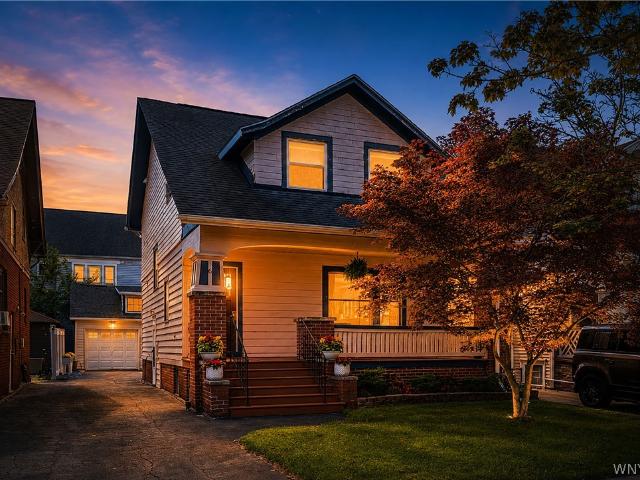 6 Colton Drive