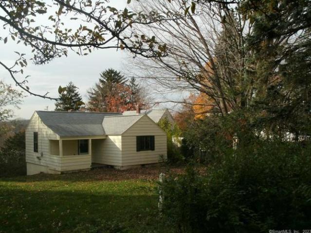 6 Columbine Rd, Middletown, CT 06457