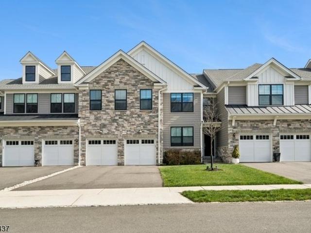 6 Concord Ct, Warren Twp, NJ 07059