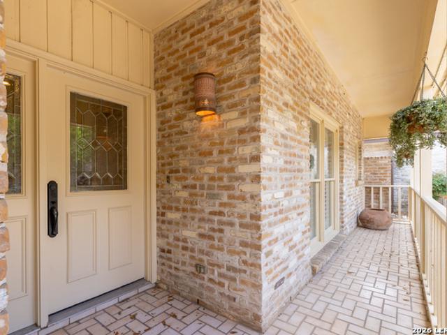 6 Cottesmore Ct