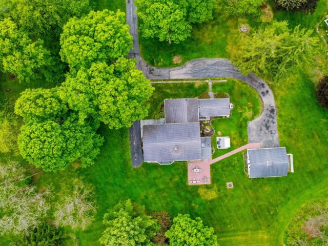 6 Country Club Road