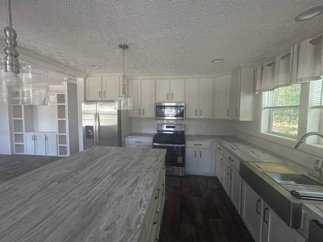6 Country Ridge Park