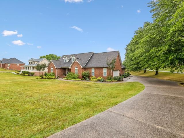 6 County House Circle
