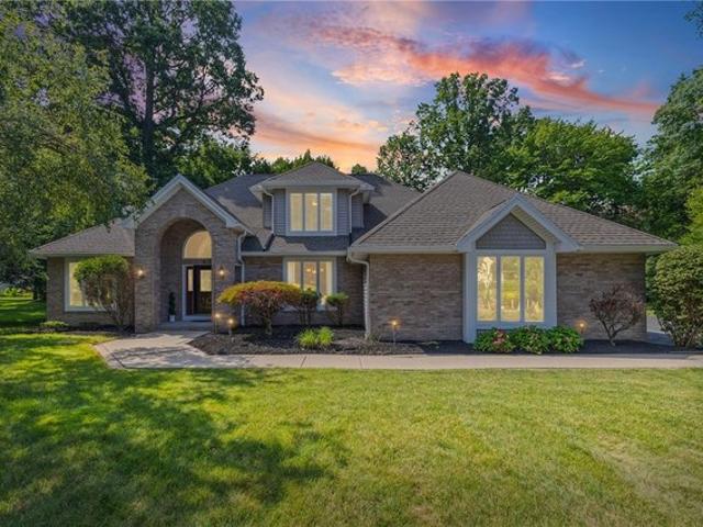 6 Crabtree Cir, Webster, NY 14580
