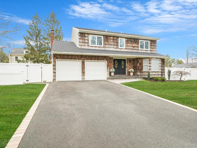 6 Crusader Ln, Nesconset, NY 11767 | MLS #979794 | Compass