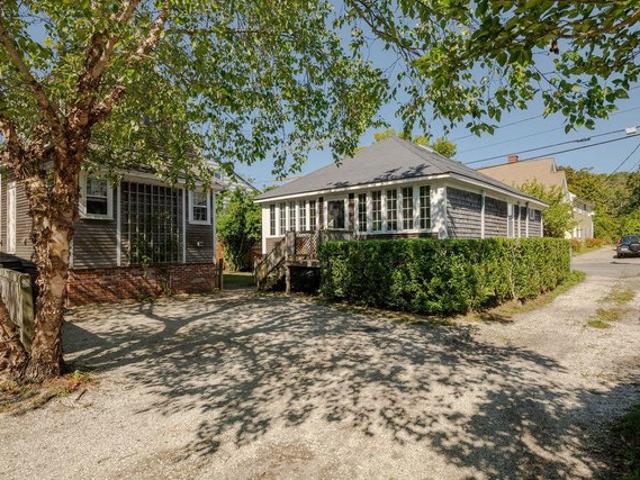 6 Daggett Ln, Provincetown, MA 02657