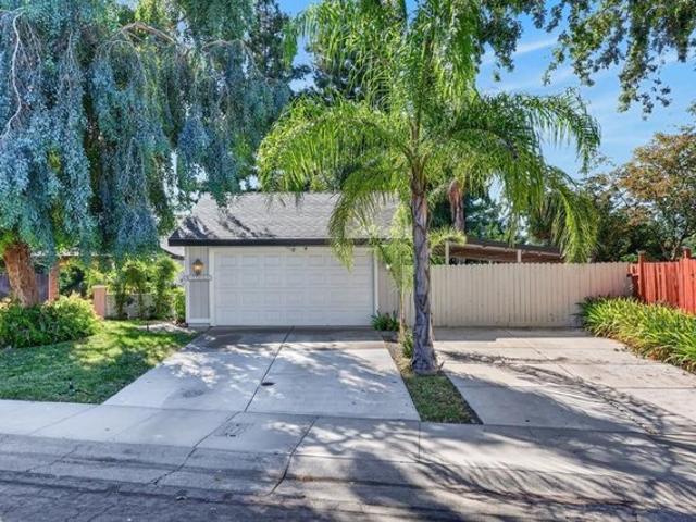 6 Datoro Ct, Sacramento, CA 95833