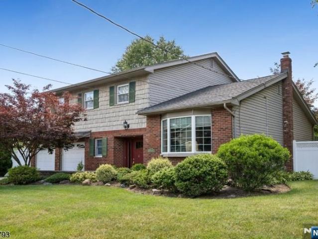 6 Davenport Avenue