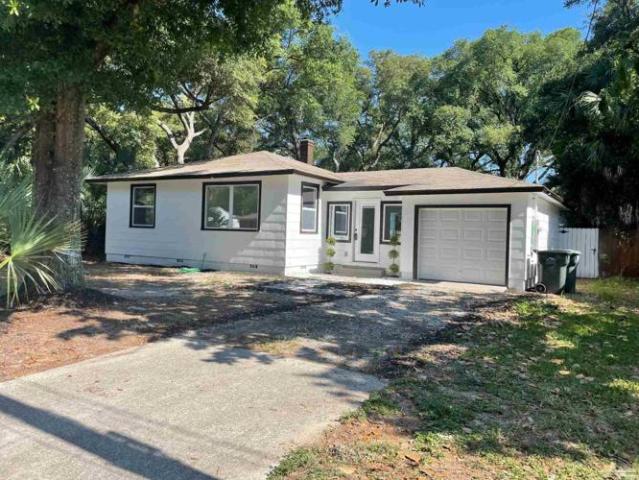 6 Dewitt Dr, Pensacola, FL 32507