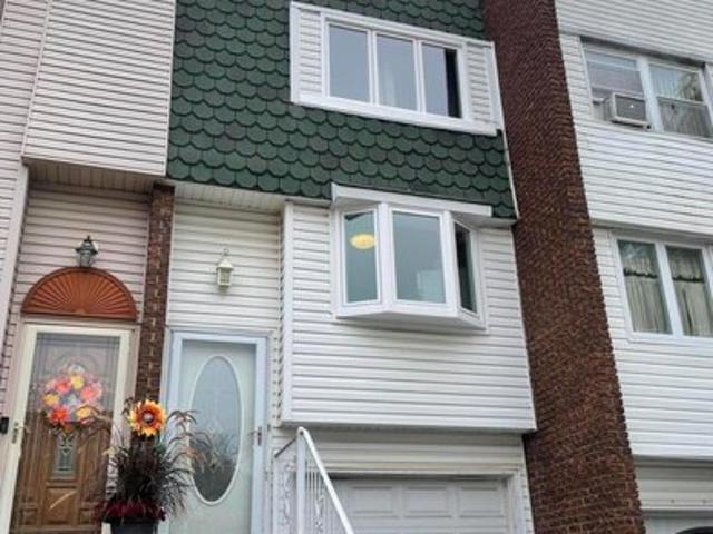 6 Dogwood Dr, Staten Island, NY 10312