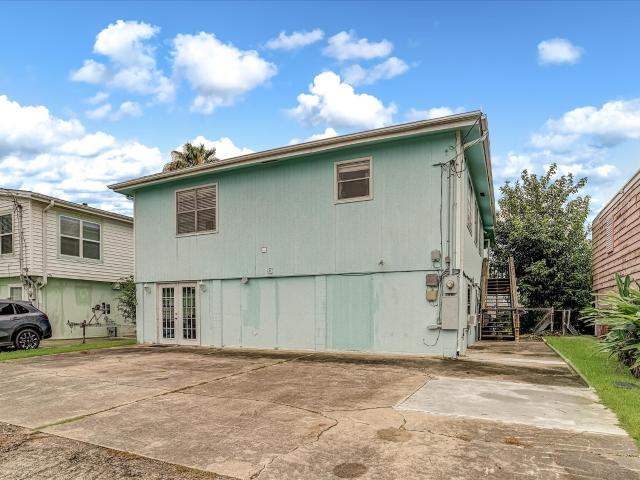 6 Dolphin Street