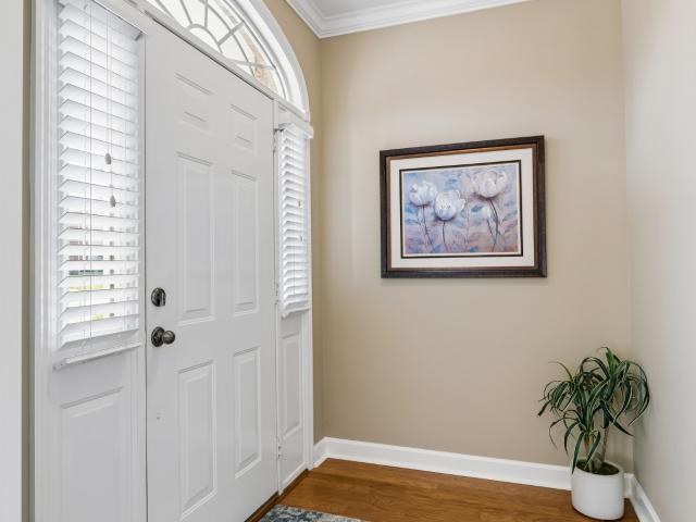 6 Donnell Ct
