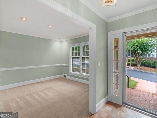 6 Downshire Lane
