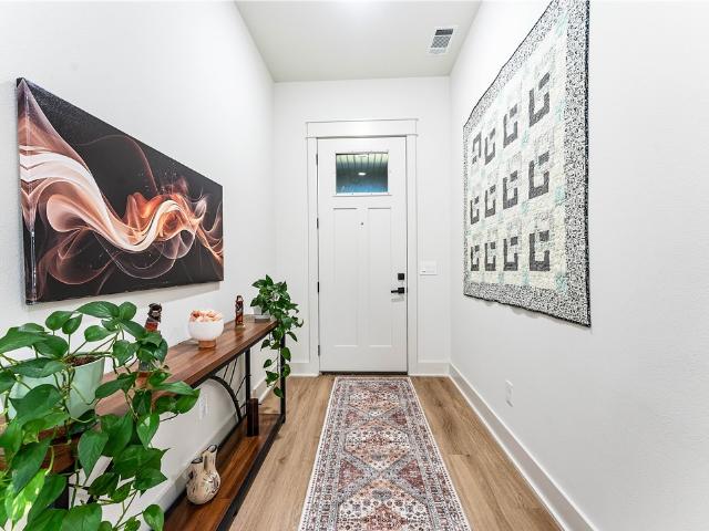 6 Drayton Lane