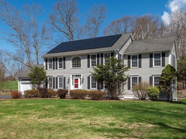 6 Drury Plains Rd, Stratham, NH 03885