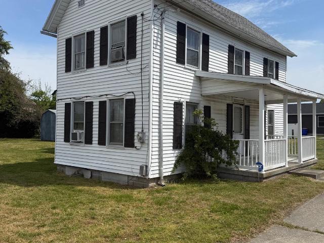 6 E 4th St, Blades, DE 19973 | MLS #DESU2110 | Compass