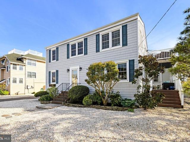 6 E 51st St, Long Beach Township, NJ 08008