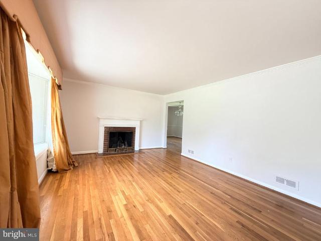 6 E Aylesbury