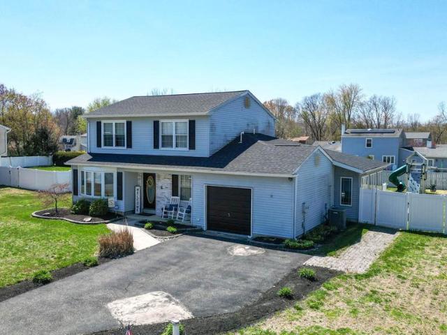 6 E Judith Drive