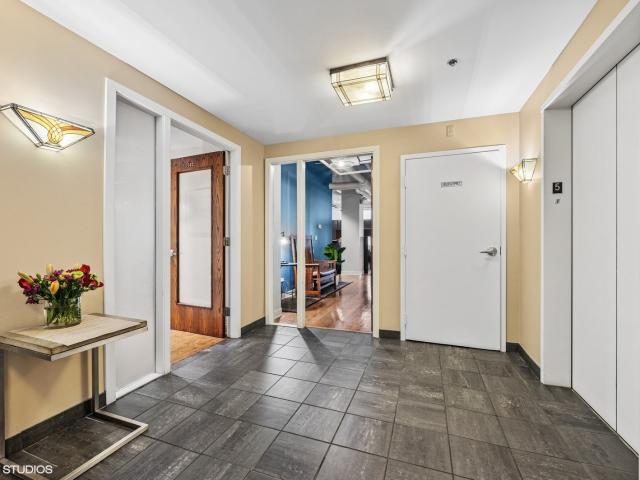 6 E Monroe Street # 500
