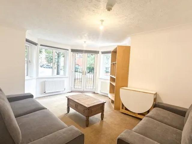 6 Easter Dalry Drive, City of Edinburgh, EH11 2HA, United Kingdom | 3 bed apartment for rent #167215267 | Rentberry