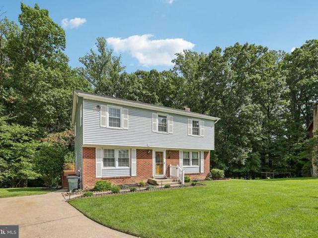 6 Edge Springs Ct, Catonsville, MD 21228