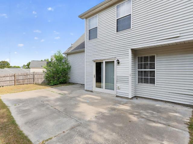 6 Elders Pond Court