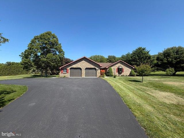 6 Enck Cir, Enola, PA 17025