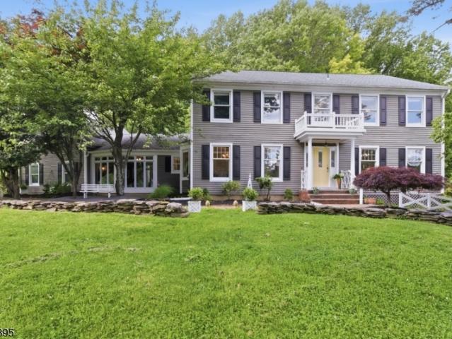 6 Fawn Ridge Rd