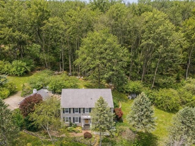 6 Fawn Ridge Rd