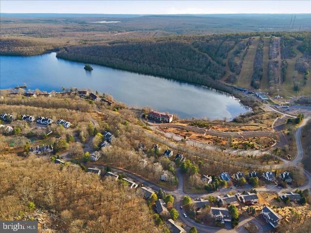 6 Fieldstone Court