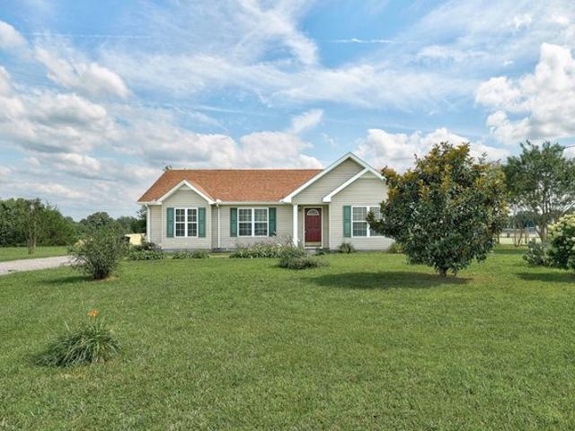 6 Fieldstone Ln, Fayetteville, TN 37334