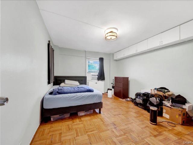 6 Fordham Hill Oval 6A